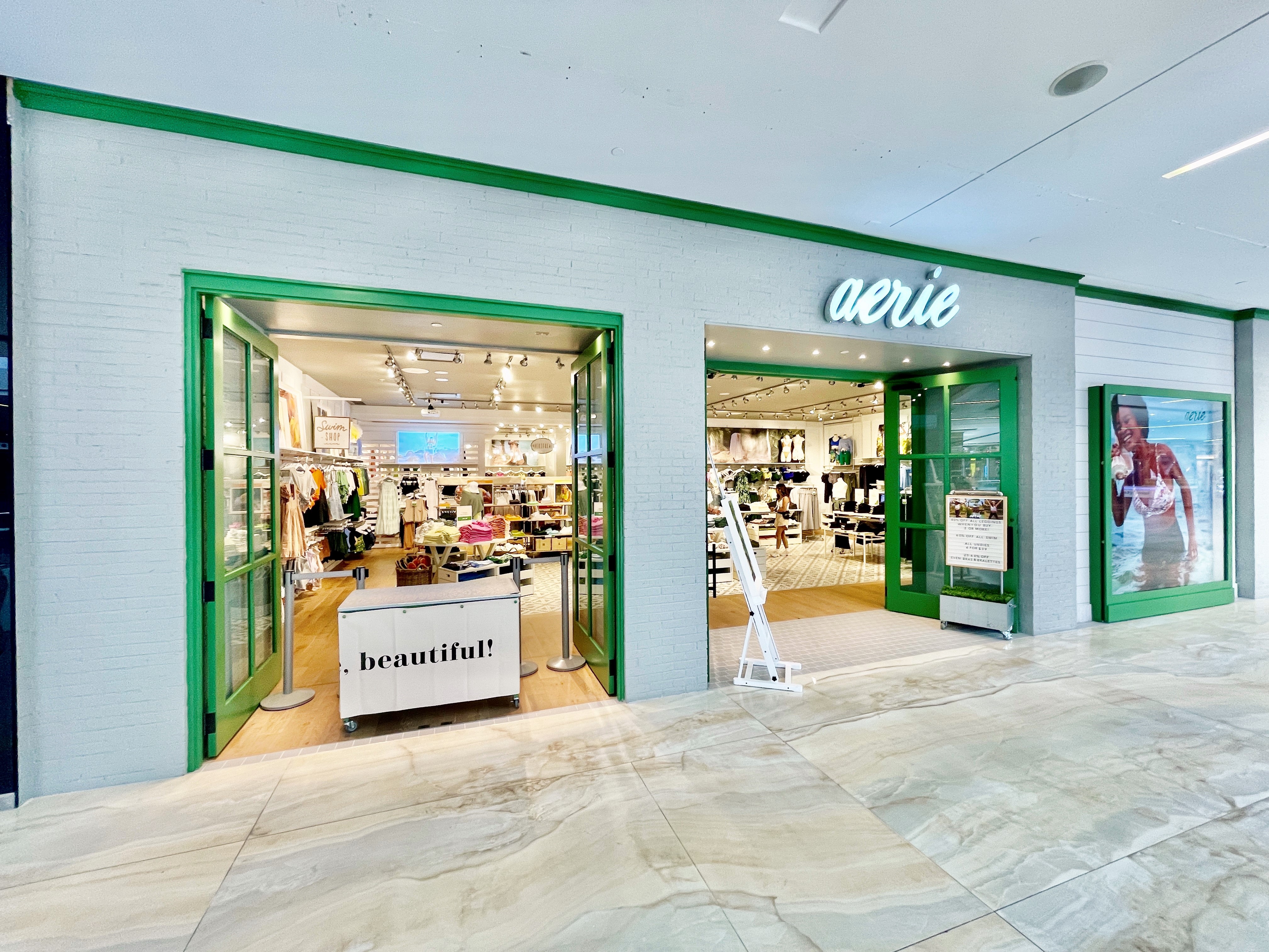 Aerie | West Edmonton Mall