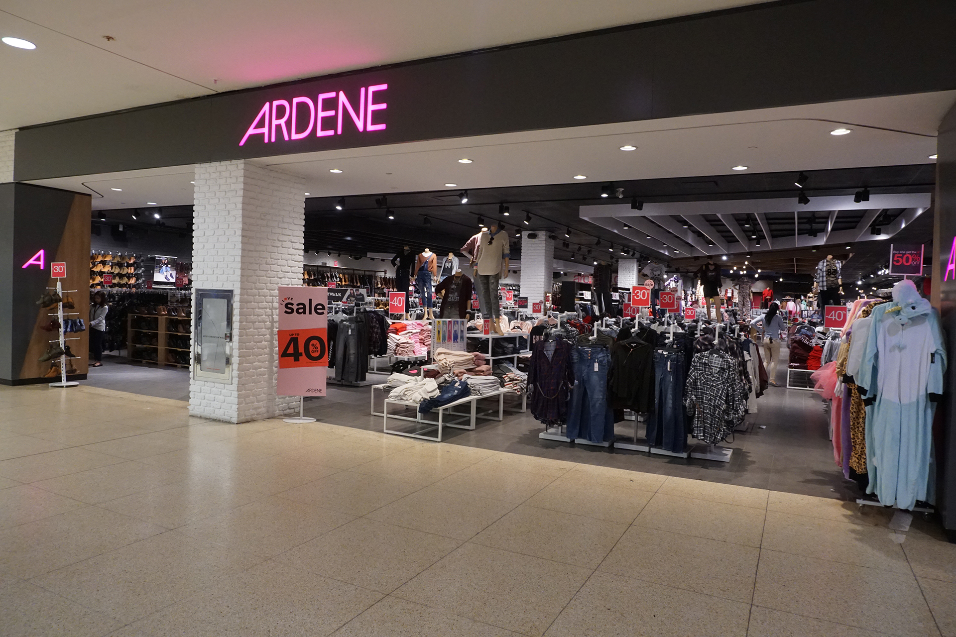 Ardene Clothing