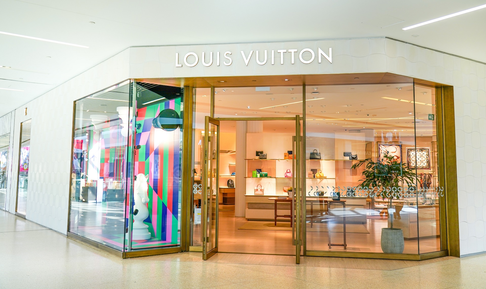 Louis Vuitton | West Edmonton Mall
